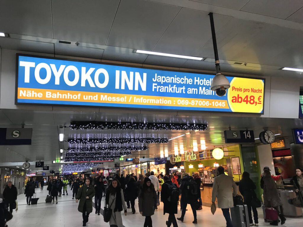 Werbung im Bahnhof – Werbeagentur Munzinger